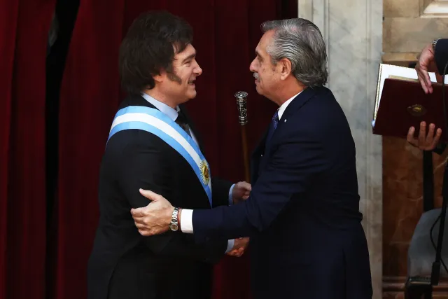 Javier Milei asume la presidencia de Argentina